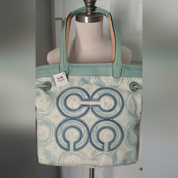 Coach | Bags | Coach Bag Bnwt Leather Canvas Mix Beautiful Bag Inside ...